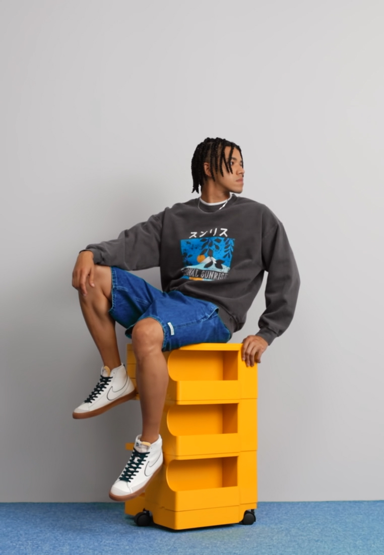 BDG Urban Outfitters ETERNAL SUNRISE - Sweatshirt - washed black/noir ...